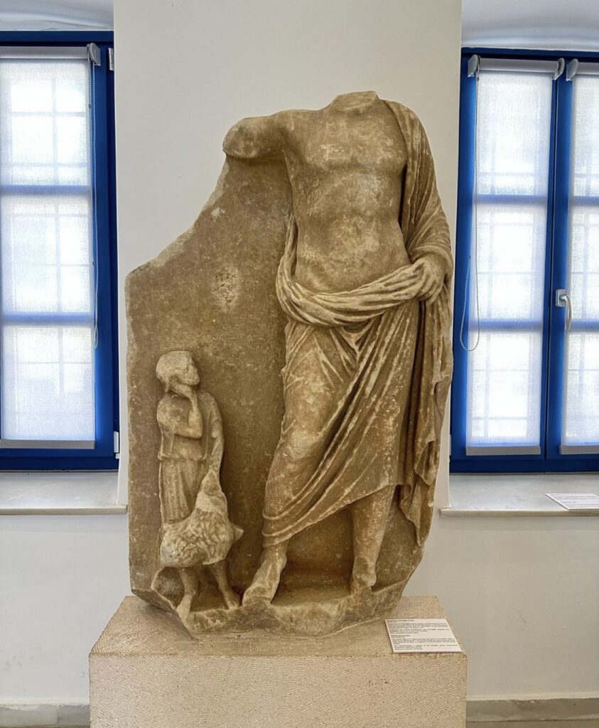 Milos archaeological museum | Plaka, Milos